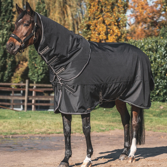 Back on Track Obsidian 300g Turnout rug + | HorSeven
